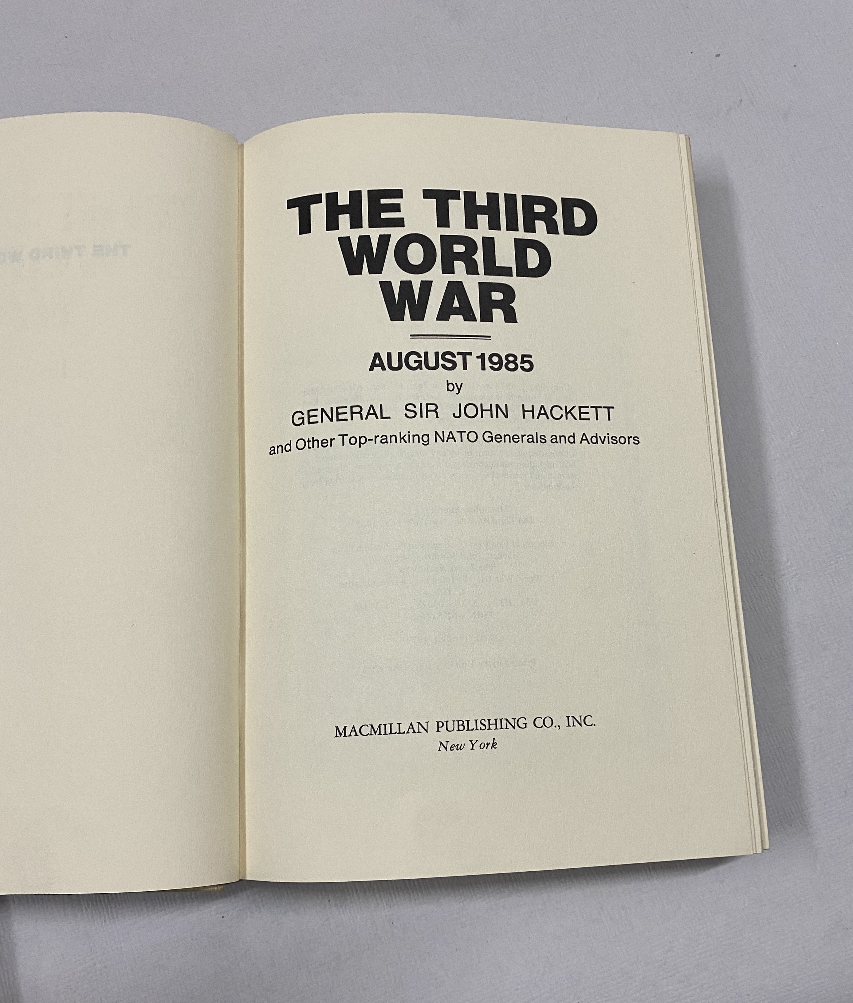 THE THIRD WORLD WAR AUGUST 1985 DEL GENERAL SIR JOHN HACKETT