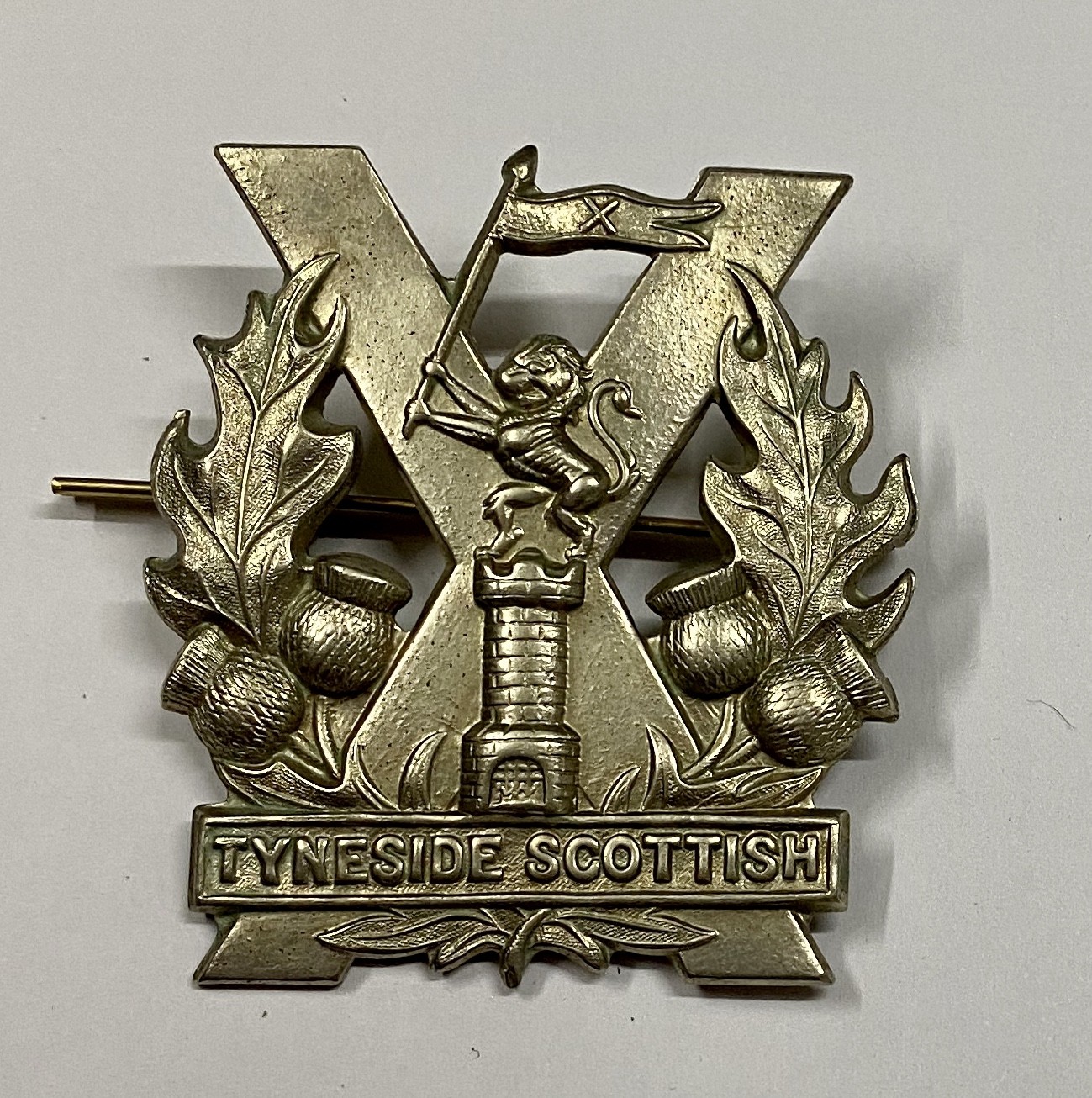 DISTINTIVO PARA GLENGARRY ESCOCÉS TYNESIDE SCOTTISH WWI BLACK WATCH